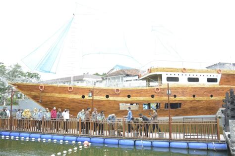 Meski Jauh Dari Lautan Sleman Buka Sentra Kuliner Terapung