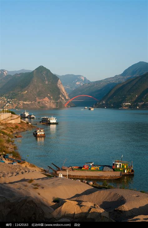 落日余晖的巫峡口风光高清图片下载 红动中国