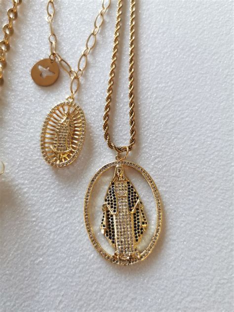 Colares dourados Santas cruz e coração Maria Cotovia