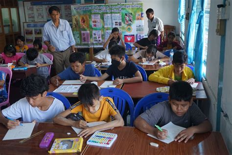 မော်လမြိုင်ခရိုင်၊ Community Centre ခန်းမ၌ အခြေခံပန်းချီပြိုင်ပွဲ ကျင