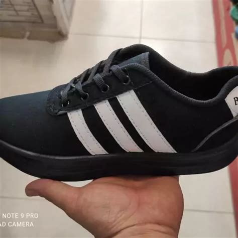 خرید و قیمت کتونی کار مردانه از غرفه فروشگاه کفش و صندل نادری