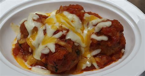 토마토소스를 곁들인 미트볼 만들기