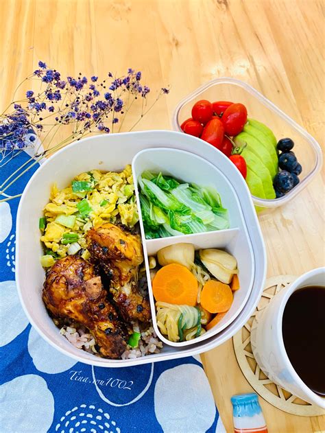 手作料理便當🍱20230324 主食：氣炸香鬆雞🍗小腿香菇炒蒟蒻蔥蛋 發胖版｜popdaily 波波黛莉