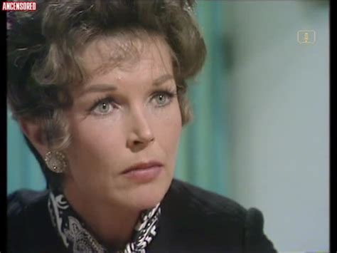 Голая Рассвет Аддамс в Armchair Theatre