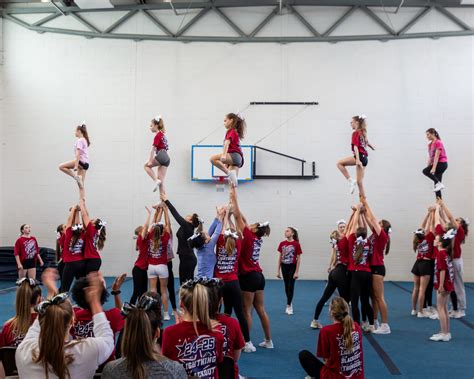 Hillviews Annual Cheerleading Showcase Hillview School For Girls