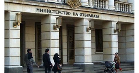 В понеделник отварят офертите за нов боен самолет