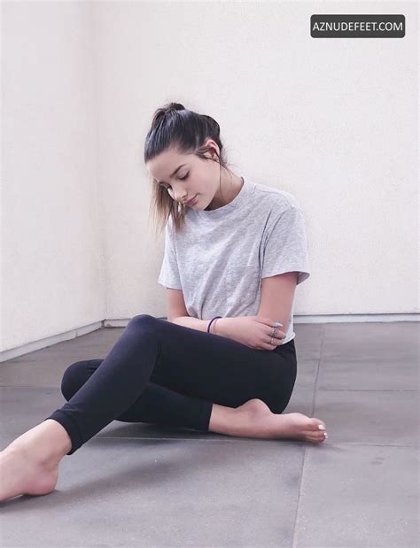 Jules Leblanc Feet Aznudefeet