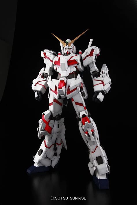 Bandai Hobby Pg Rx 0 Unicorn Gundam Model Kit 160 Scale Otakucollect