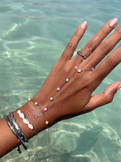 Candy Hand Chains Terra