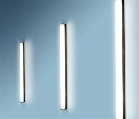 Wall Mounted Linear Light Fixture