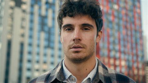 8 Subtle Traits Of People Who Have A Low Iq Yourtango