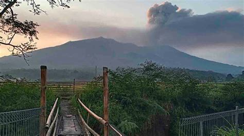 Indonesias Mount Marapi Volcano Erupts Killing At Least 22 Climbers Fox News