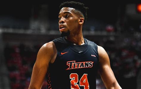 Despite Obstacles Ej Anosike Finds Road To Success Csuf News