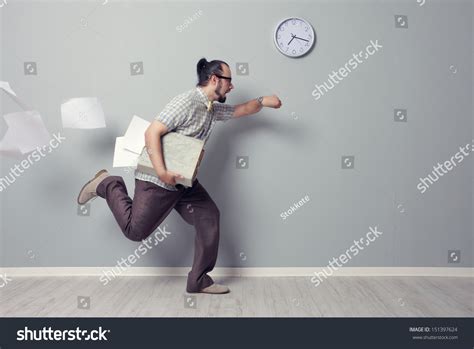 70075 Rushing To Work 图片、库存照片和矢量图 Shutterstock