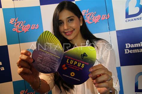 Ayu Azhari Antara Foto