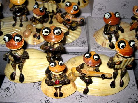 North Korea Pyongyang Minye Crafts Emporium Real North Korean Shell Art Trinkets For Sale