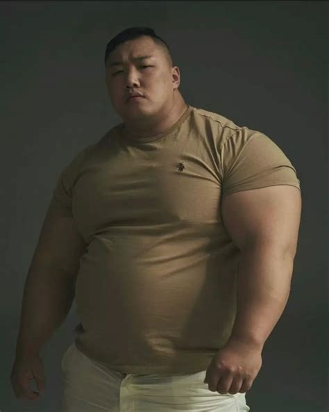 Je Yong Ha Chubby Men Male Pose Reference Chubby Male Body Reference