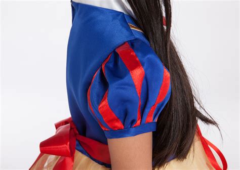 Snow White Cosplay