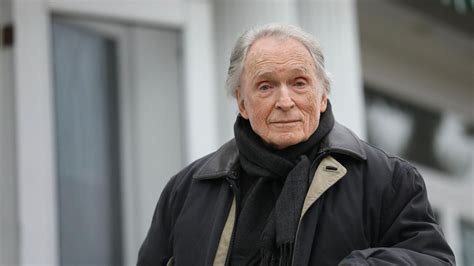 Dick Cavett Talks Living In Montauk Muhammad Ali Marlon Brando More