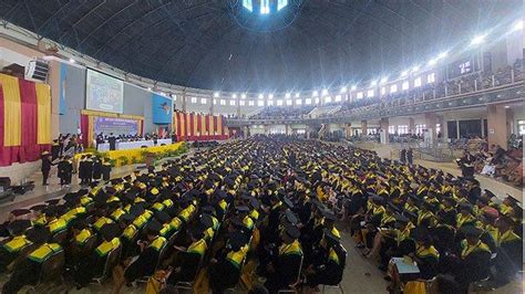 Anthonius Ayorbaba Wisudawan Uncen Harus Jadi Mata Air Bagi Masyarakat Tribun