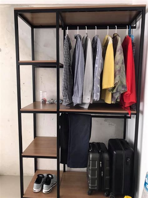 หอพักสไตล์ลอฟต์แท้ๆกำลังมาคะแนวแบบปู ตู้เสื้อผ้าโครงเหล็ก