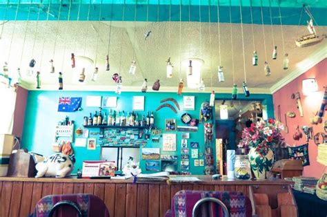 Colorful store interior | Free Photo