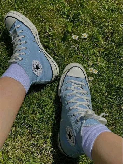 Pin By Pinner On Shoes Blue Converse Outfit Light Blue Converse