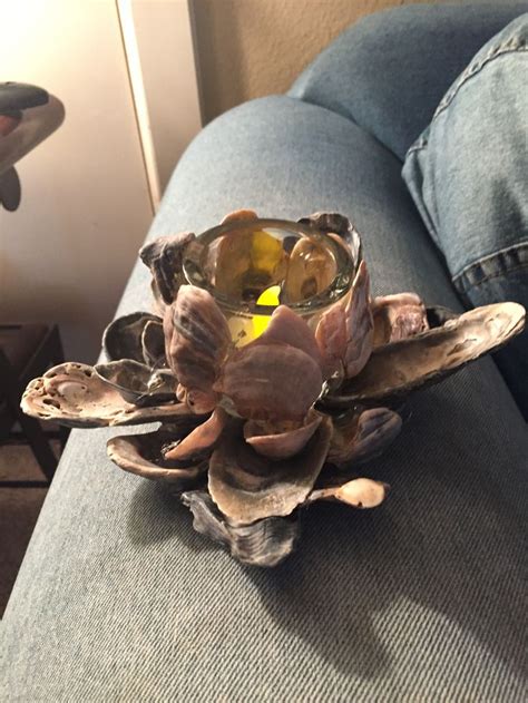 Pin By Christa Wilson On Shell Yeah Seashell Crafts By Christa Seashell Crafts Crafts Sea