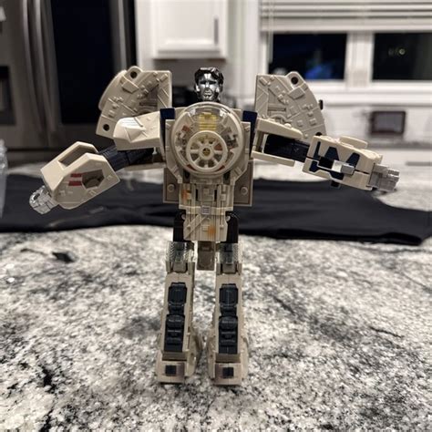 Hasbro Toys Star Wars Transformers Millennium Falcon Han Solo Only