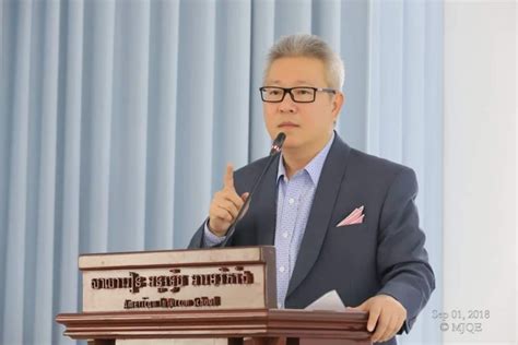 អ្នកឧកញ៉ា គួច ម៉េងលី ចេញបកស្រាយរឿងបែកធ្លាយរូបថតនៅក្នុងក្លឹបជាមួយនារីម្នាក់