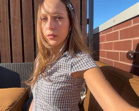 4 Potret Aydan Nix Adik Tiri Gigi Dan Bella Hadid Yang Terungkap Publik Okezone Women