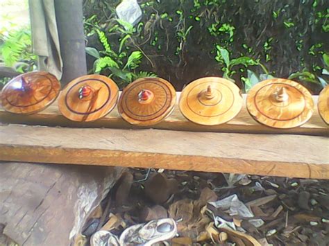 Gambar Permainan Tradisional Melayu Riau Soal Soal Evaluasi Bmr Kelas