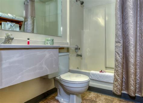 1 King Bed Non Smoking Room Super 8 Jackson Hole
