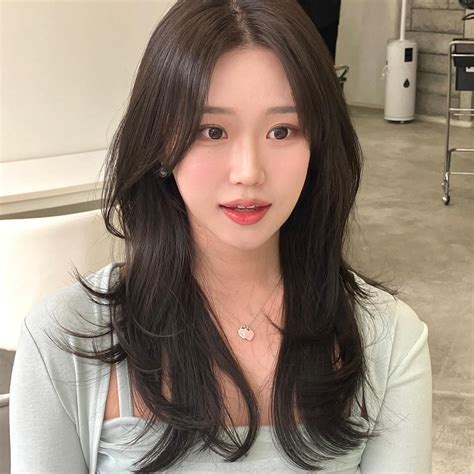 강남구청 유이프 진희 허그펌 레이어드펌 웨딩염색 🔥문의 폭팔 레이어드 허그펌 🔥 옆광대 볼패임분들 이머리 추천해요 층없는 무거운 머리는 오히려 전체적인 볼륨감을