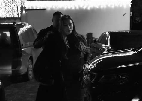 Milena I Baka Prase Pjevajući U Vlogmasu 2023 Tiktok