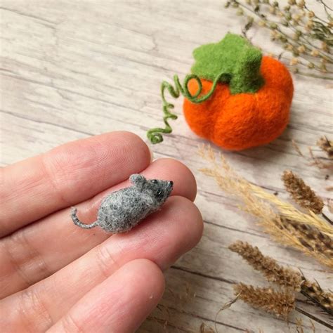 Tiny Needle Felted Mice Tiny Felted Pumpkin Cute Felted Mouse Felted