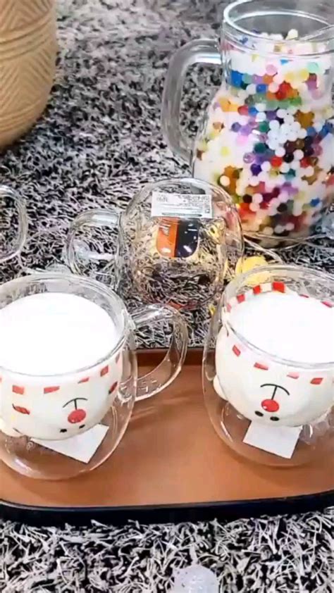 미리 메리 크리스마스🎄 귀여운 곰순이 곰돌이🐻 내열유리컵 ⠀ 우유를 담는 순간 크리스마스 버전 곰돌이 곰순이가 쨘~ ⠀ 아이들도 너무 좋아하는데 크리스마스에 커플잔으로도