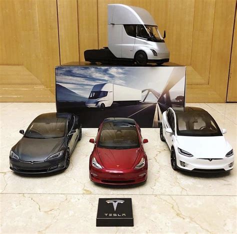 Mini Family R TeslaPorn