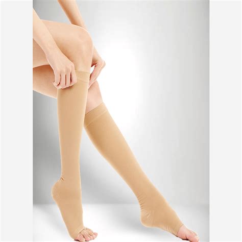 Class 1 Knee Length Graduated Compression Stockings Technomed India