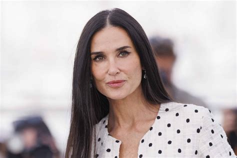 Demi Moore Flaunts Full Frontal Nudity In The Substance