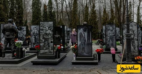 حکم سنگین حبس برای دختران لُخت اوکراینی به خاطر رقصیدن بر سر مزار سربازان کشته شده در جنگ عکس