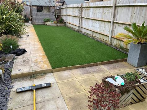 How To Lay Carpet Grass