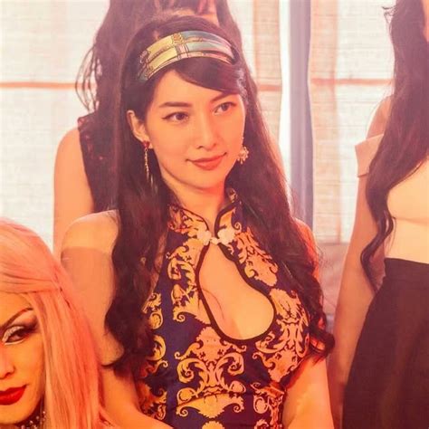 Doris Doris 223 • Threads Say More