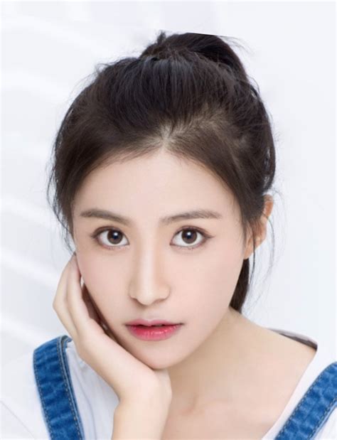 Qian Yus Instagram Twitter And Facebook On Idcrawl