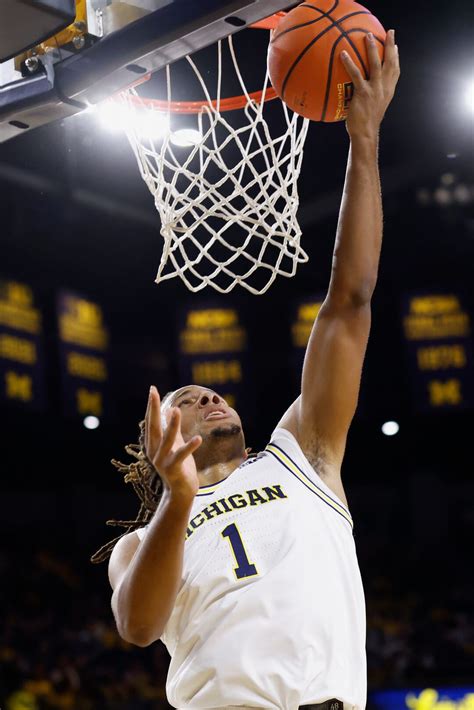 Morez Johnson Jr Leads No 3 Michigan To Rout Of Rutgers Reuters