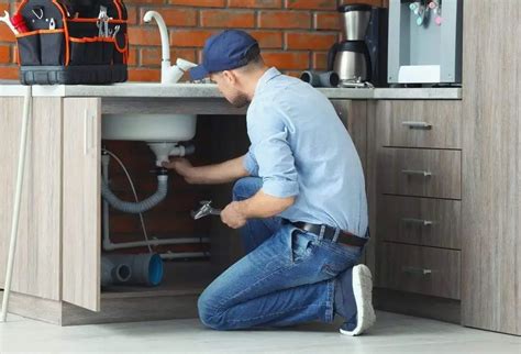 A Simple Guide To Toilet Plumbing Issues And How To Fix Them Easily