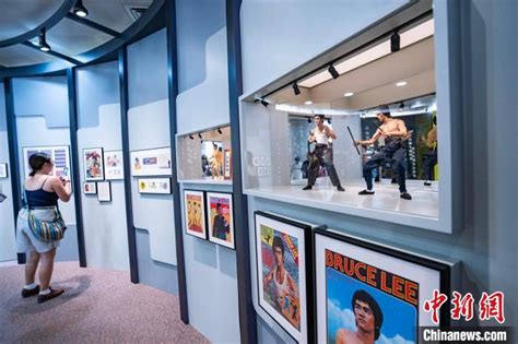 香港文化博物馆推新展 纪念李小龙逝世50周年 极目新闻