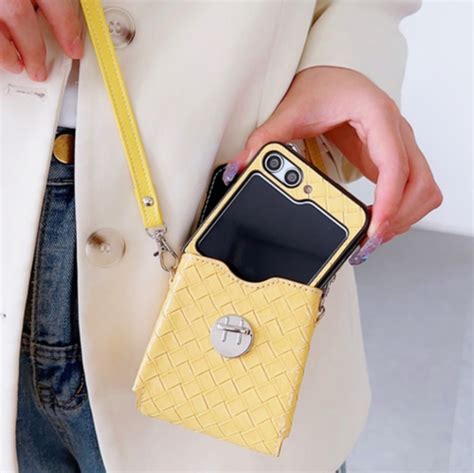 갤럭시 폴더 크로스 Z플립5 스트랩 백 포켓 삼성 동전 케이스