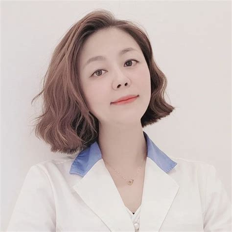 ️쉿 나만알고 싶은 피부보호막 씌우기 자외선 차단은 물론 피부에 자극이 없는 무기자차 선크림 피니쉬로션을 바르면 즉각 톤업이