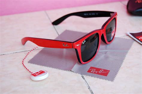 BOMBASTIC RAYBAN: Ray-Ban Wayfarer 2140